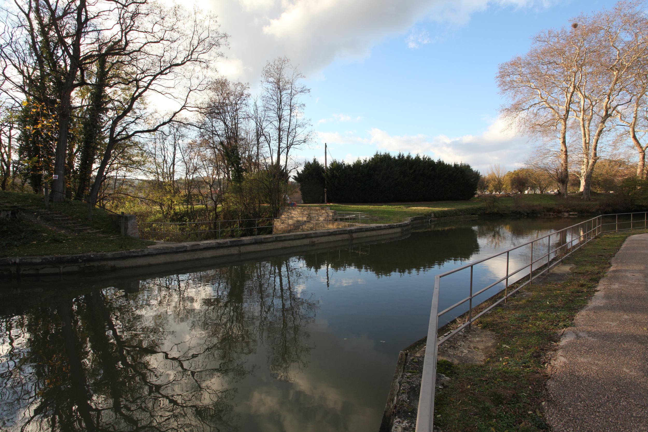 Kanaalbrug Gardouch | Binnenvaart in Beeld